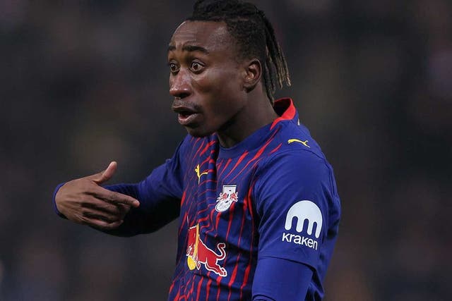 Liverpool in 'strong position' to sign 'leading transfer target' Yan ...
