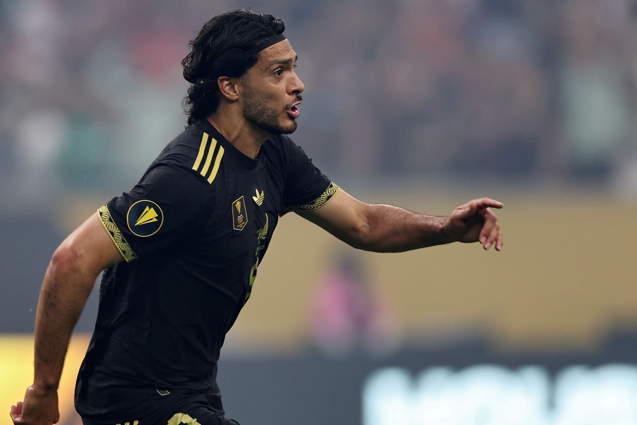 Another shock signing for Wolves! Mexico international Raul Jimenez ...