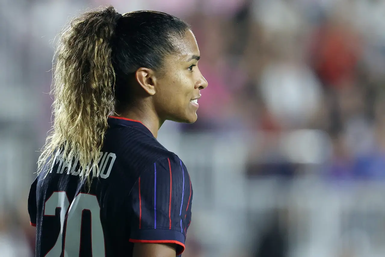 Chelsea FC and USMNT star Catarina Macario reportedly nearing NWSL move ...