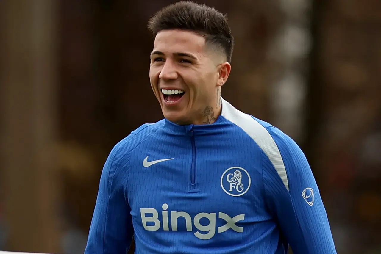 Argentina's Enzo Fernández switches agents amid continued transfer ...