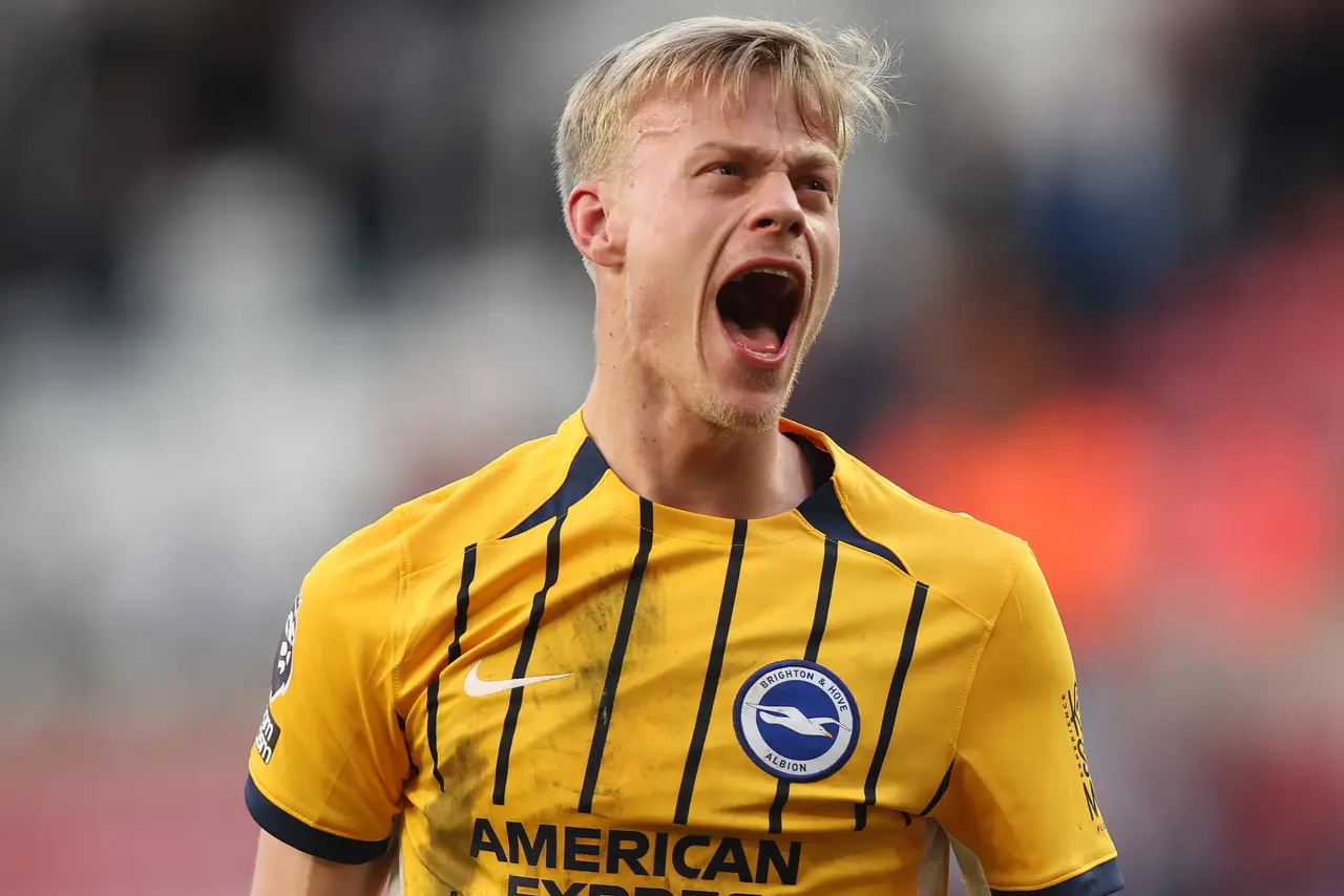 Brighton make £30m offer for highly-rated Tottenham defender after ...
