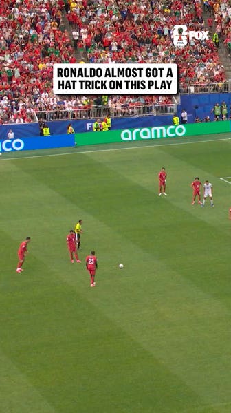 Just before the corner kick was taken, Darren Fletcher predicted a goal ...