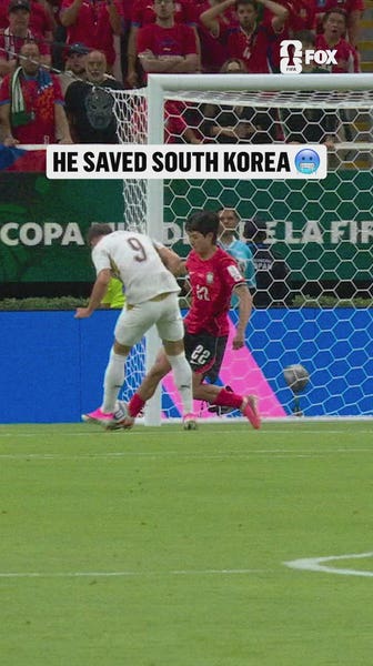Some GOLDEN opportunities missed by Sonny 🇰🇷 | FOX Sports