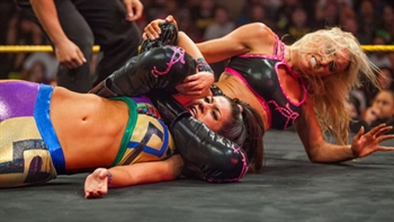 Charlotte Flair Vs Bayley Nxt Womens Title Match Nxt Takeover
