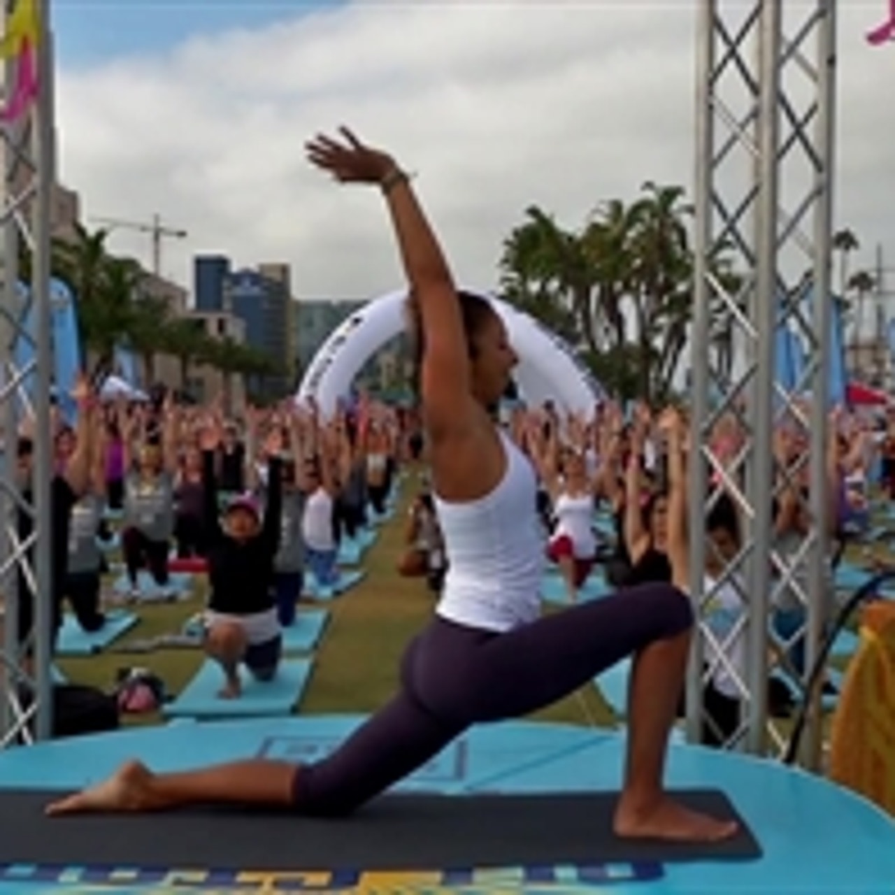 Oliver Jackson Cohen Yoga