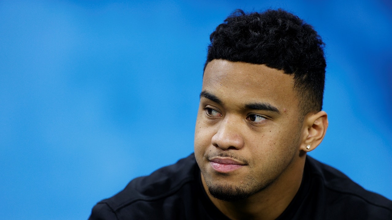 Tua Talks: Episode 5 – Faith and Family | FOX Sports