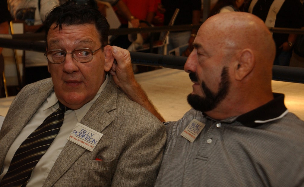 WWE Hall of Famer 'Mad Dog' Vachon dies | FOX Sports