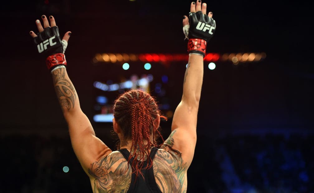 UFC fighters react to Cyborg's 81-second UFC debut | FOX Sports