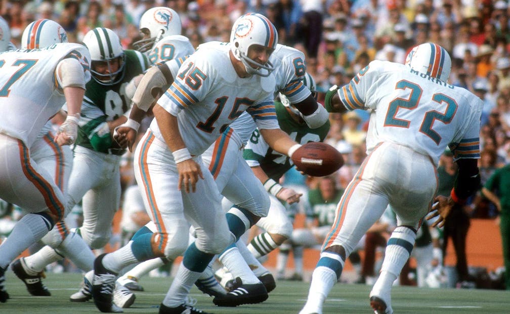 QB Earl Morrall, member of unbeaten 1972 Dolphins, dies at 79 | FOX Sports