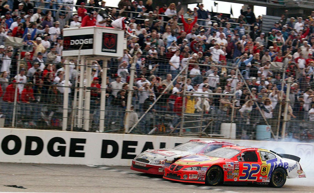 History of the No. 32: Ricky Craven turned the tide | FOX Sports