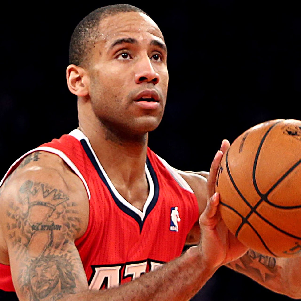 Dahntay Jones Hawks