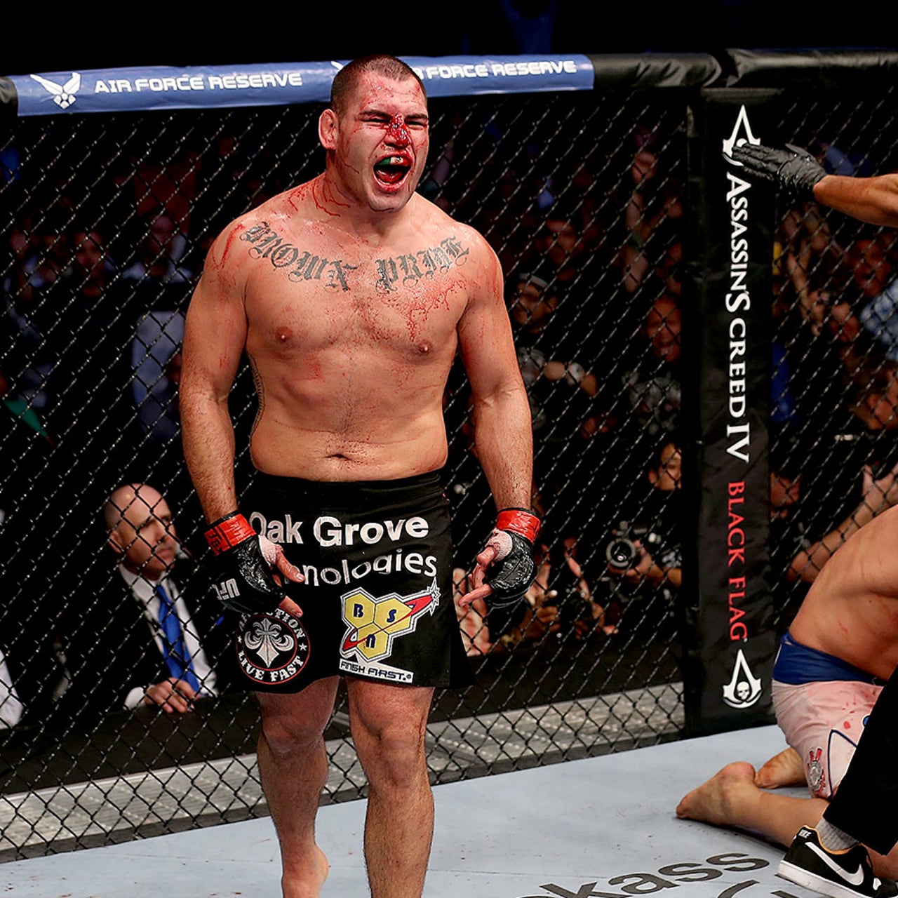 I feel so bad for brown people 😂 : r/redscarepod