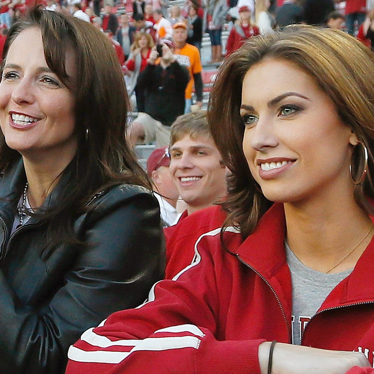 Dee Bonner's Instagram, Twitter & Facebook on IDCrawl