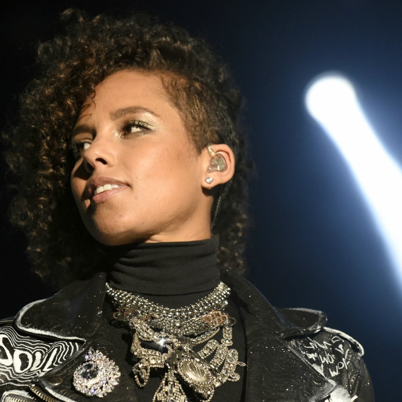Alicia Keys Bob Hairstyles 2022