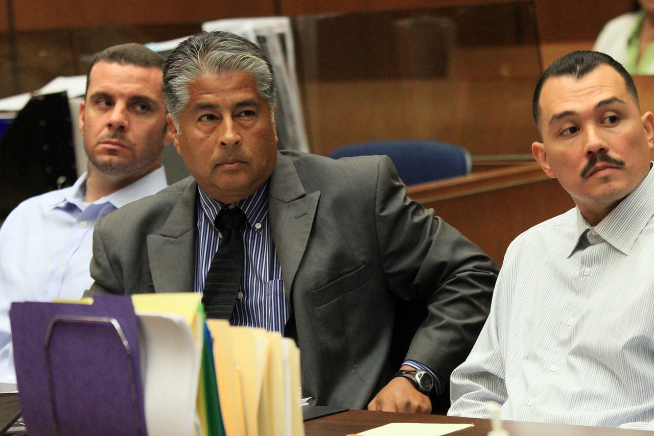 Two sentenced for attack on Giants fan at Dodger Stadium | FOX Sports