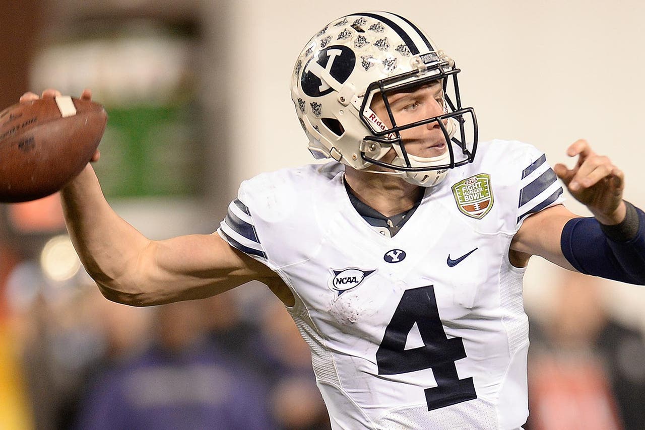 Dual-threat QB Taysom Hill announces he's staying at BYU for 2016 | FOX ...