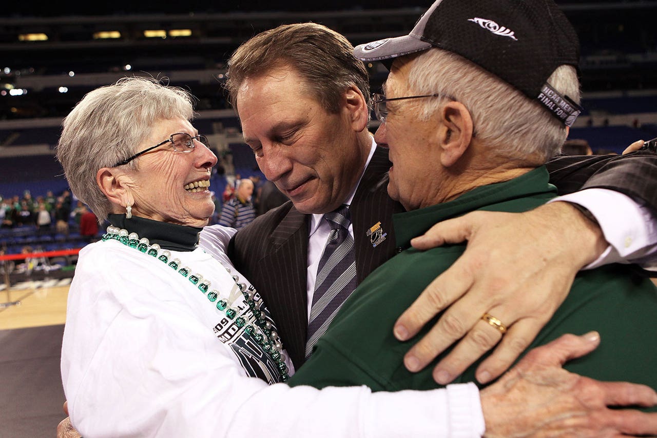 Michigan State head coach Tom Izzo's father Carl Izzo dies at 90 | FOX ...