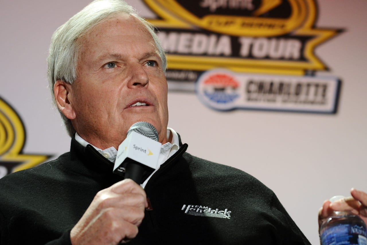 Hendrick still racing 20 years after leukemia diagnosis | FOX Sports