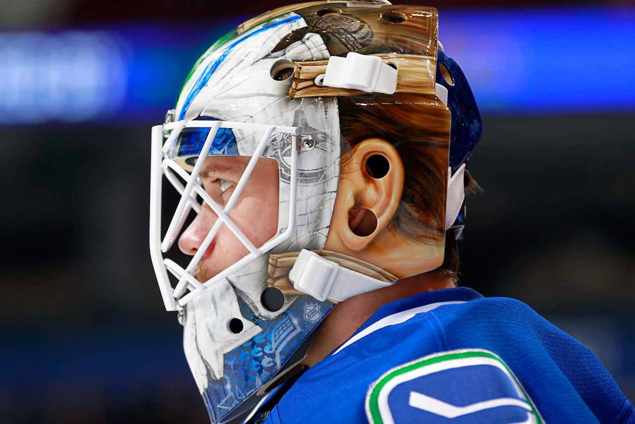 Jacob Markstrom debuts awesome throwback goalie mask | FOX Sports
