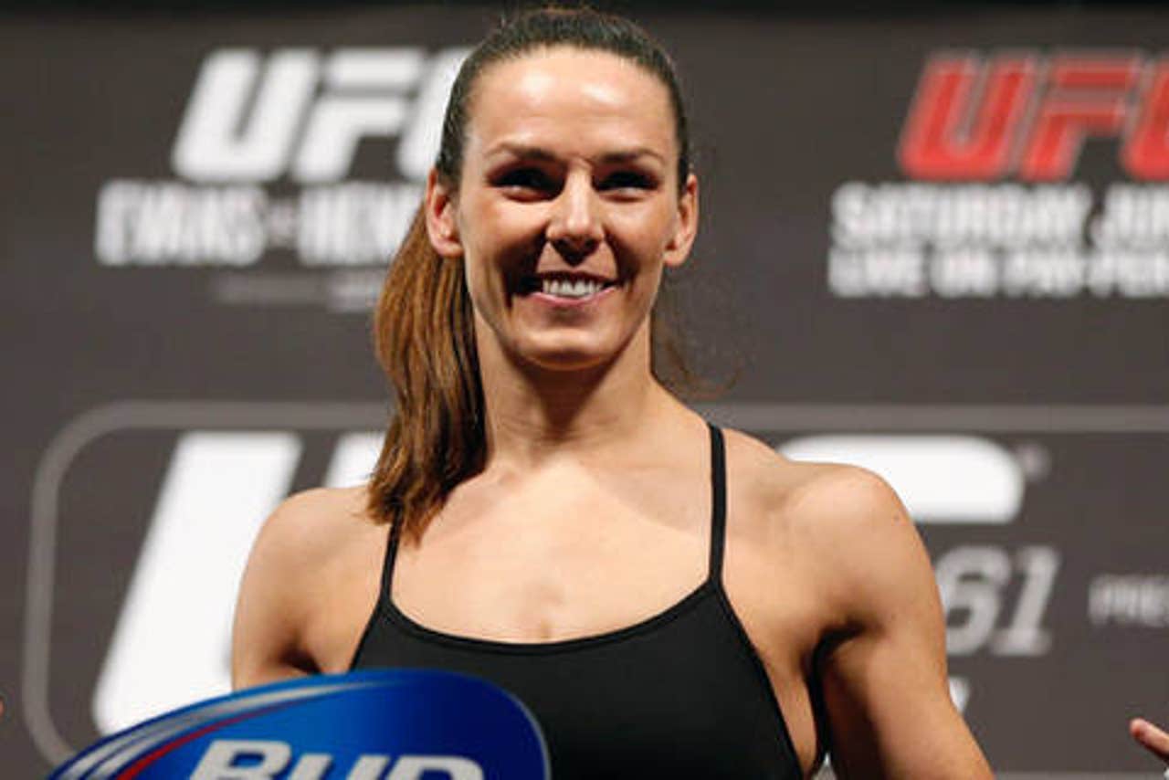 Alexis Davis will train wrestling at Team Alpha Male ahead of Ronda ...