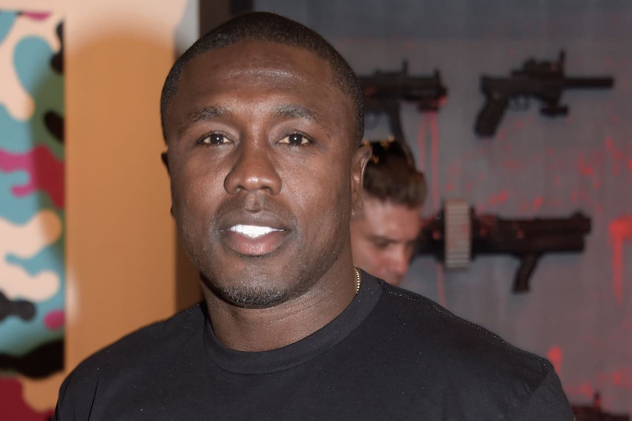 Andre Berto buys mom a ridiculous mansion for Mother's Day | FOX Sports