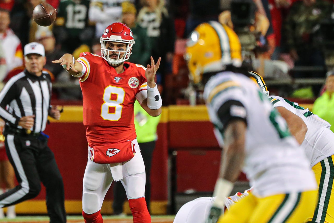 Moore fills in capably, but Chiefs fall 31-24 to Packers | FOX Sports