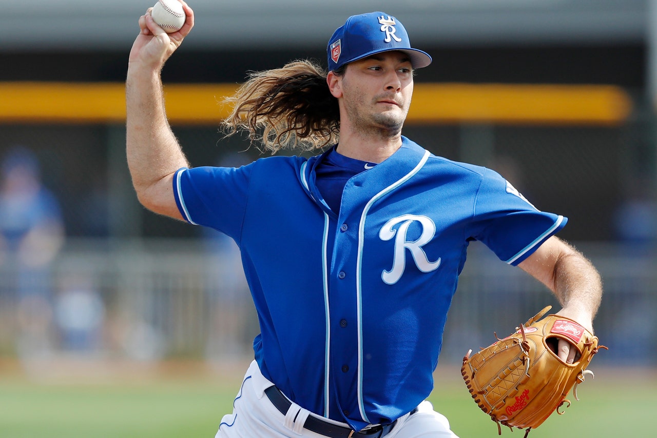 Rule 5 pick Burch Smith has impressed Royals early in camp | FOX Sports