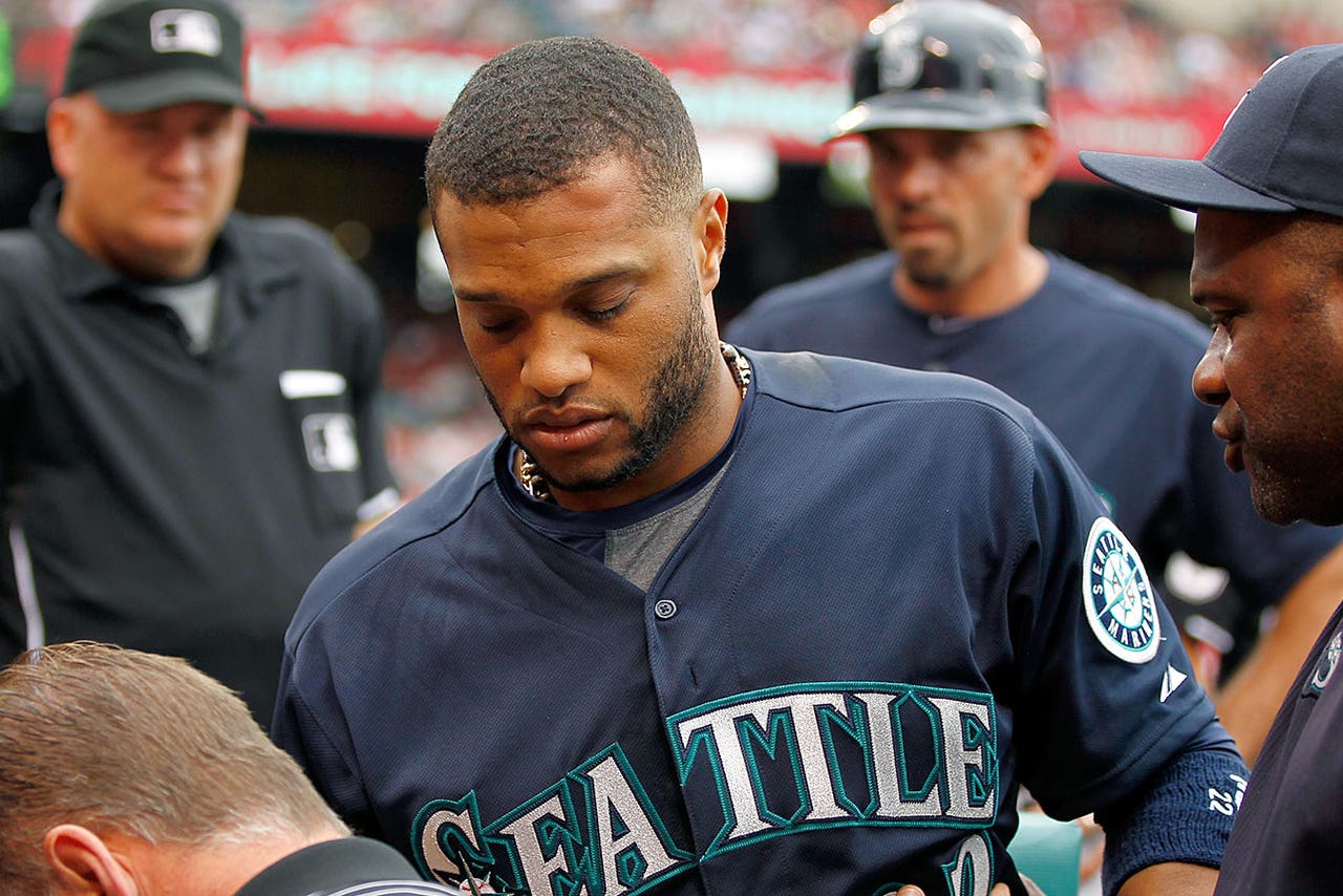 Mariners' Cano out with abdominal strain, will have MRI exam | FOX Sports