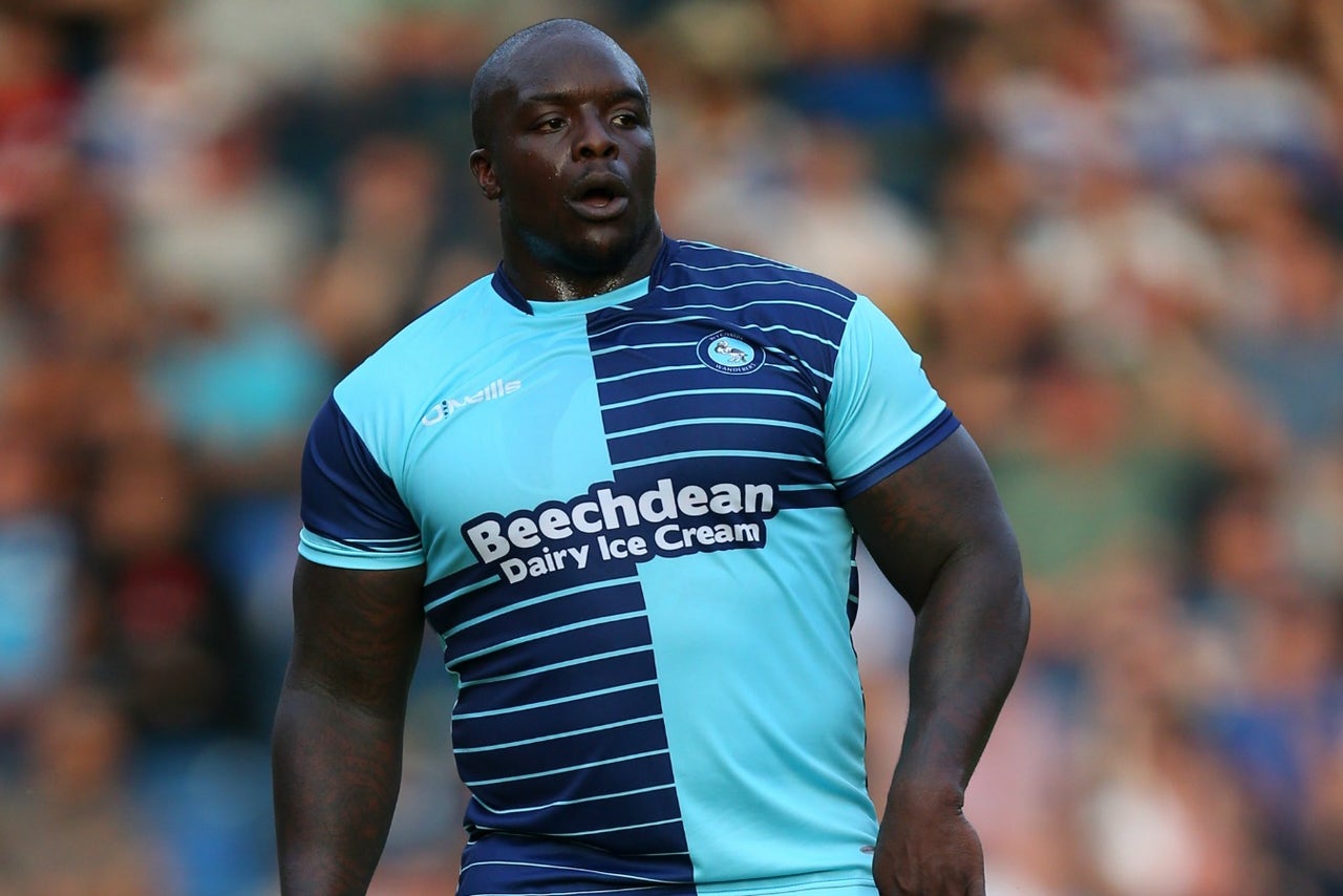 Adebayo Akinfenwa did squats with a reporter on his back for fun | FOX ...