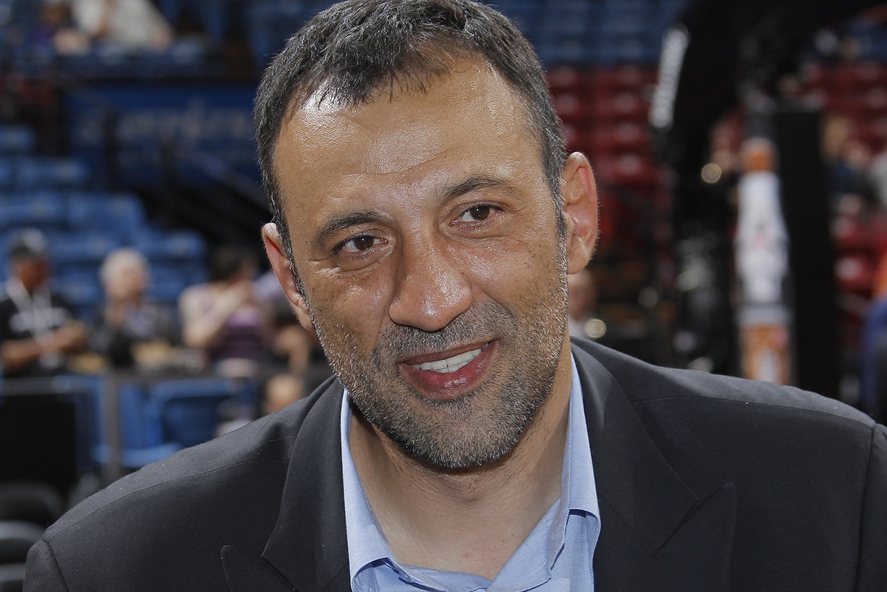 Sacramento Kings legend Vlade Divac will help you outsmart traffic ...