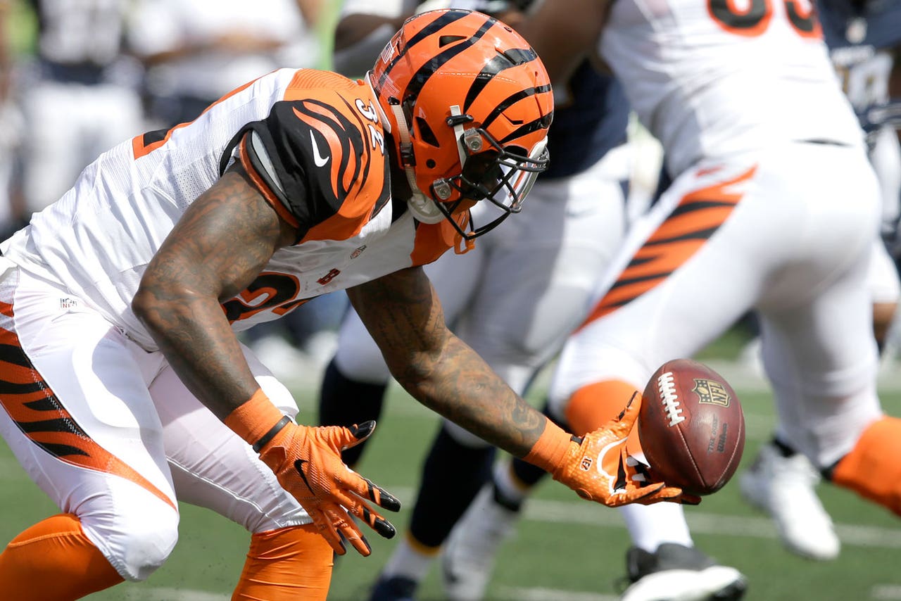 Bengals' Jeremy Hill benched after two fumbles | FOX Sports