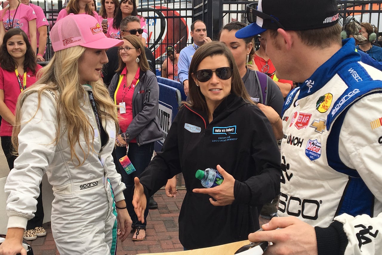 Sweet victory: Kyle Larson's girlfriend wins Better Half Dash | FOX Sports
