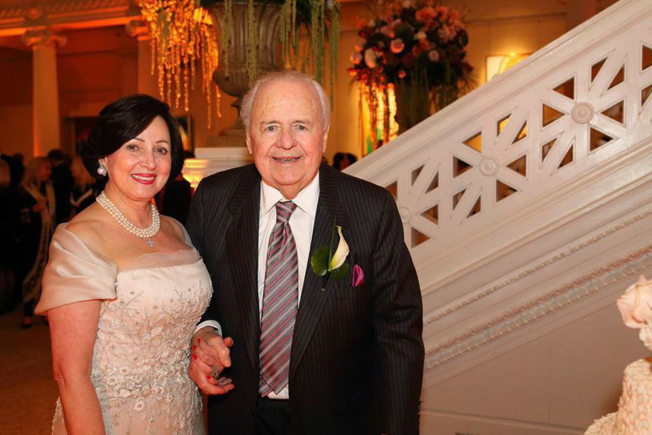 Ten Years Later, Saints Owners Tom and Gayle Benson say "I Do" Again ...