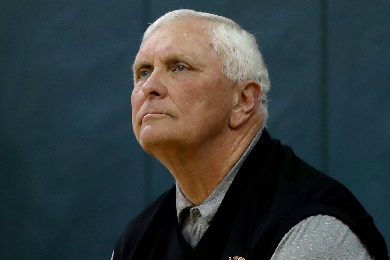Bob Hurley's basketball family powerhouse comes to an appropriate end ...
