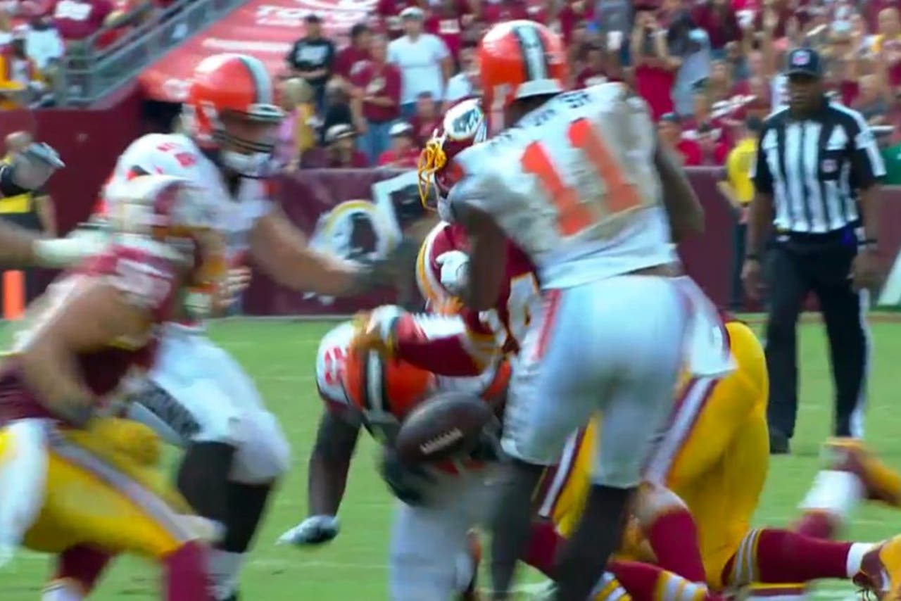 How did the Browns lose this fumble when their running back still had ...