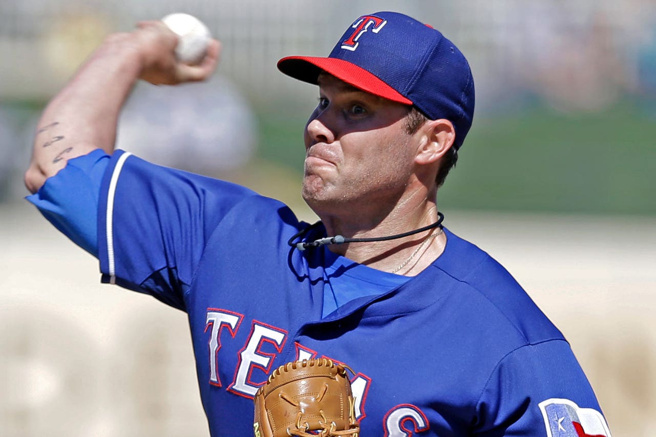Lewis goes 5 shutout innings, Rangers top Mariners | FOX Sports