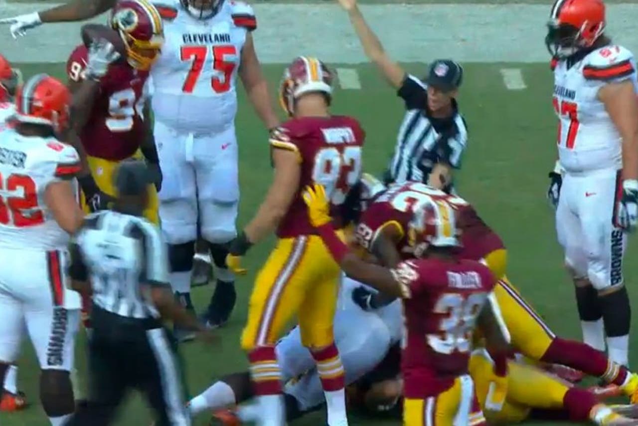 How did the Browns lose this fumble when their running back still had ...