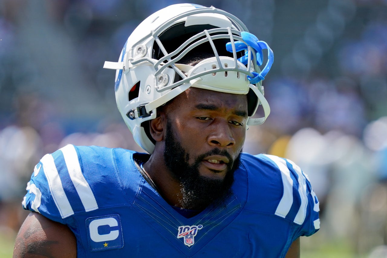 Colts linebacker Leonard returns to practice after missing two games ...