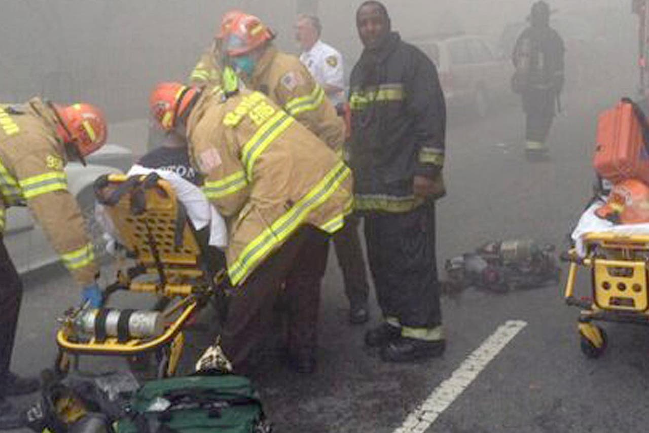 Tom Brady pays tribute to fallen Boston firefighters | FOX Sports