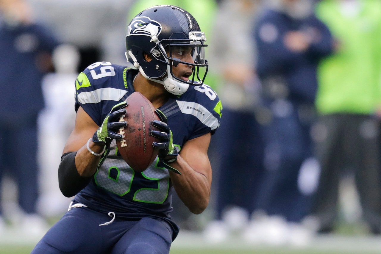 Doug Baldwin explains why he flipped off Seahawks OC before TD pass ...