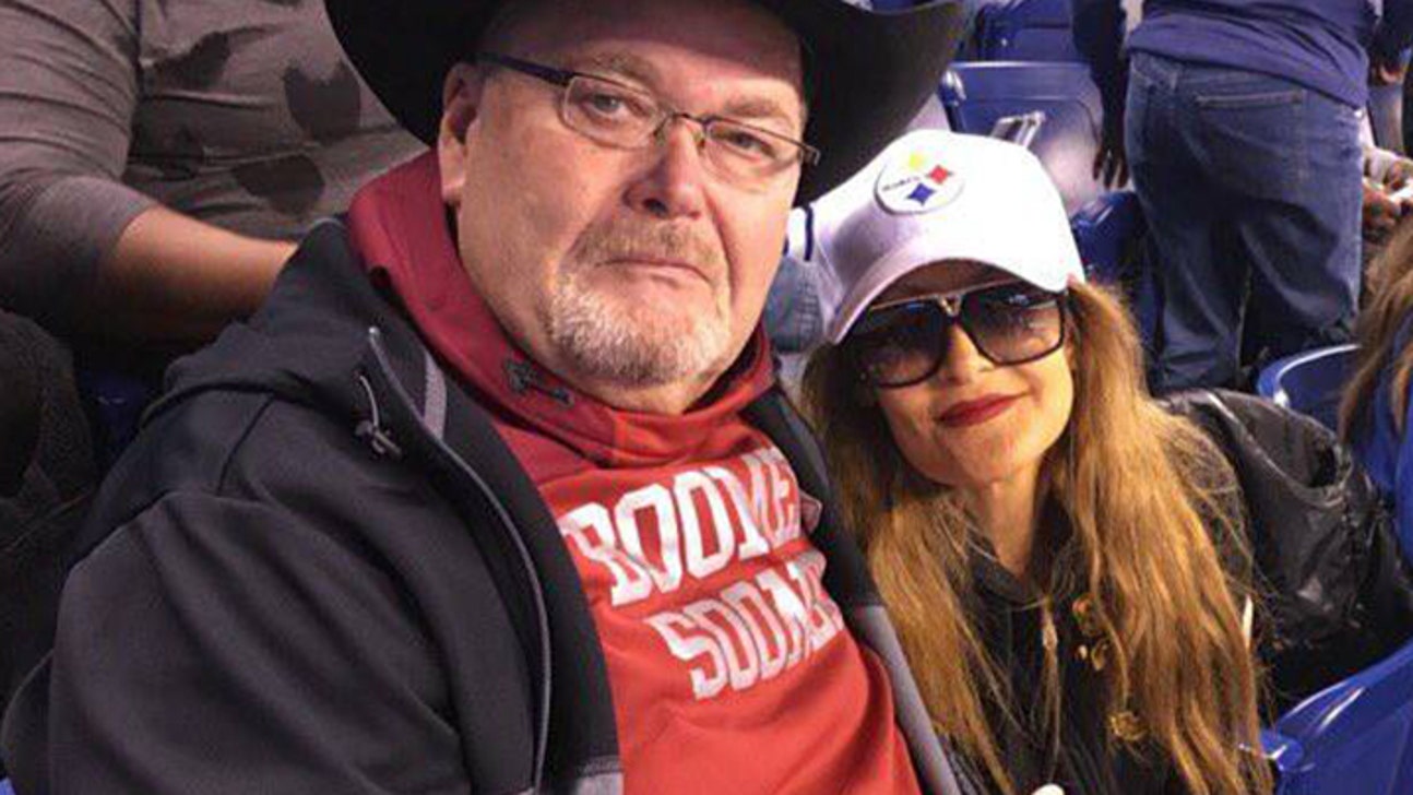 Jim Ross' wife, Jan, dies from injuries after accident | FOX Sports