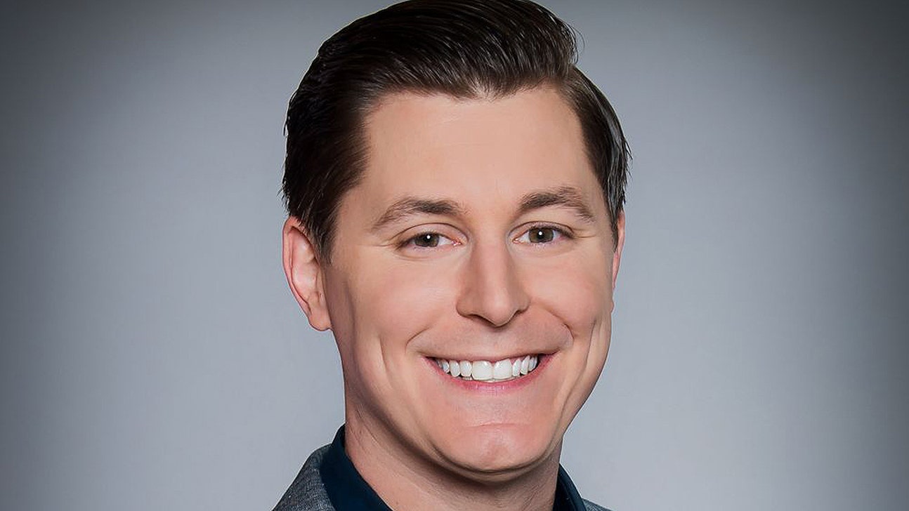 Learn all about FOX NASCAR reporter Alan Cavanna in Q&A | FOX Sports