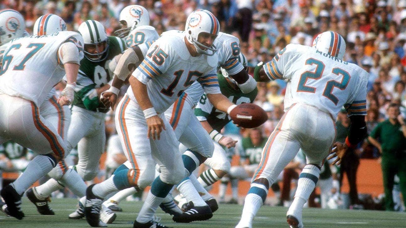 QB Earl Morrall, member of unbeaten 1972 Dolphins, dies at 79 | FOX Sports