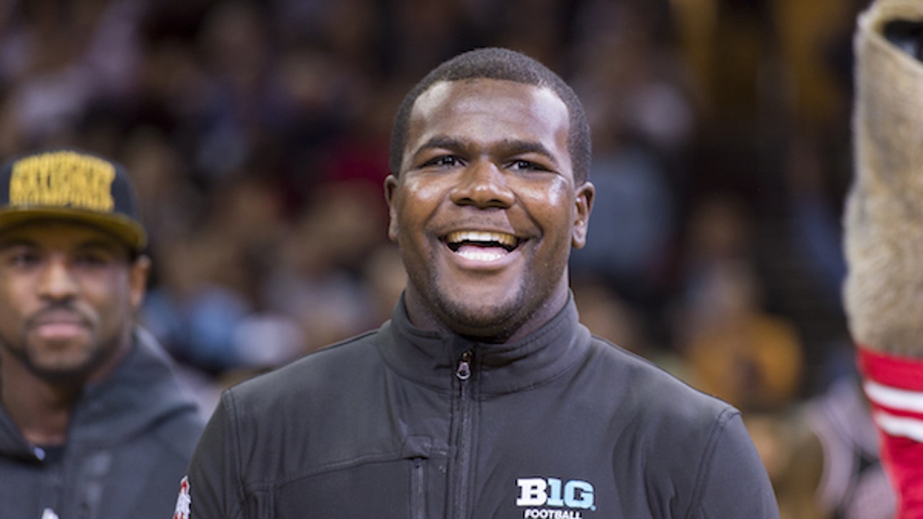Watch: Cardale Jones throws first pitch before Indian's game | FOX Sports