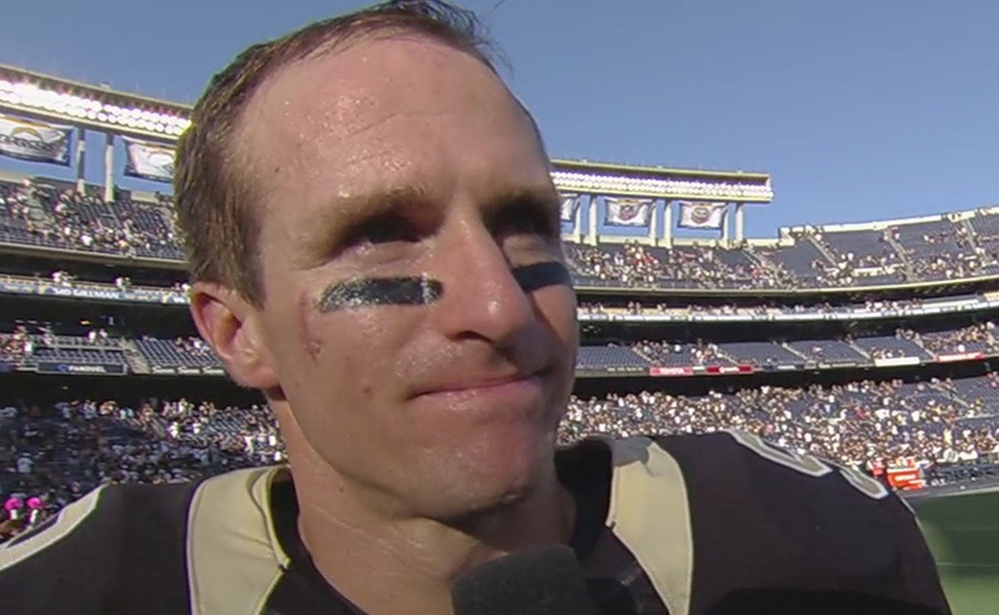 Watch Drew Brees fight back tears after Saints' narrow win over ...