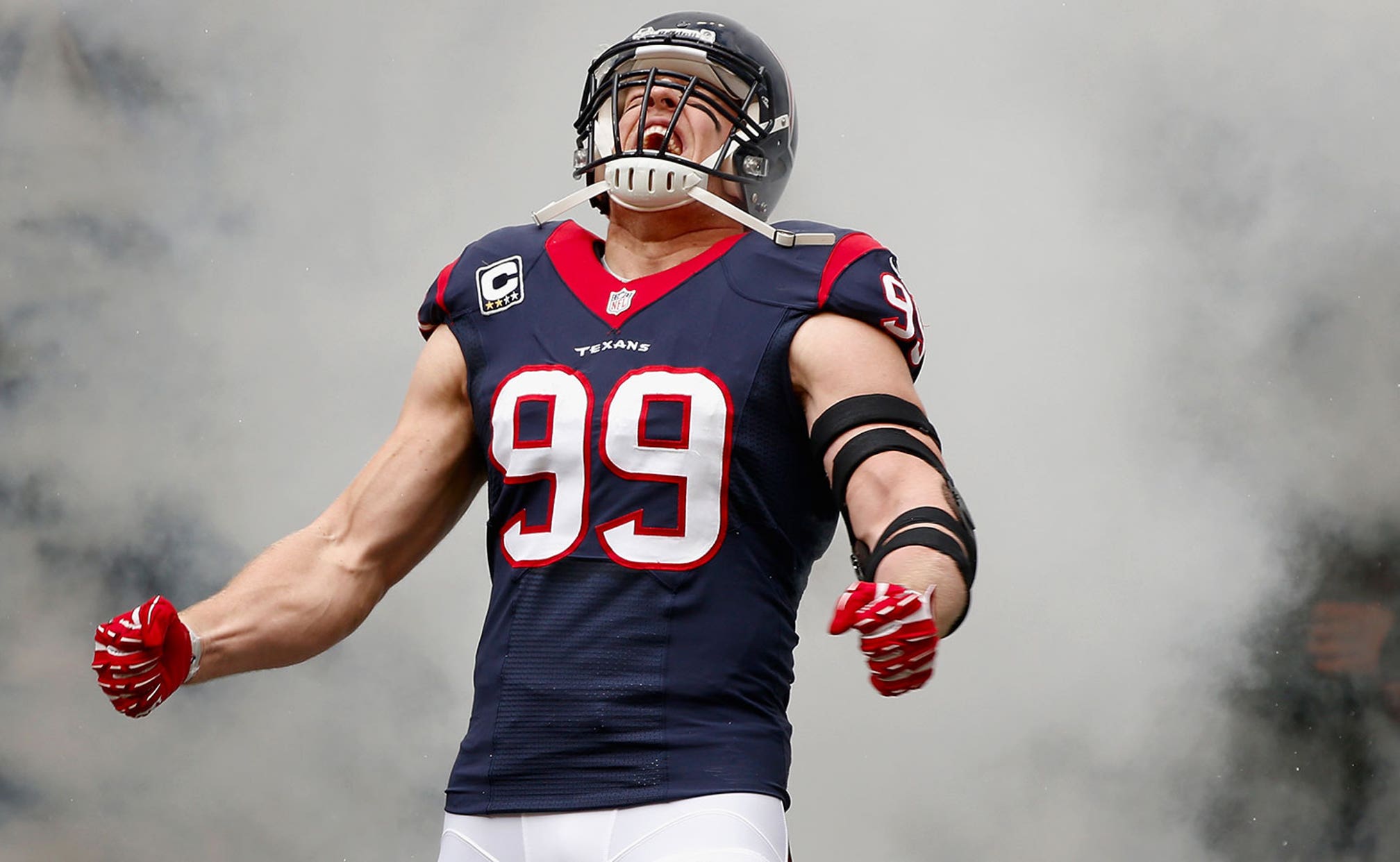 Here's J.J. Watt lifting a 1,000-pound tire | FOX Sports