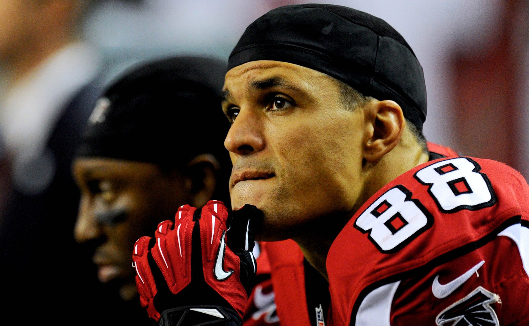 Former NFL star Tony Gonzalez: NBA players 'can't handle the ...