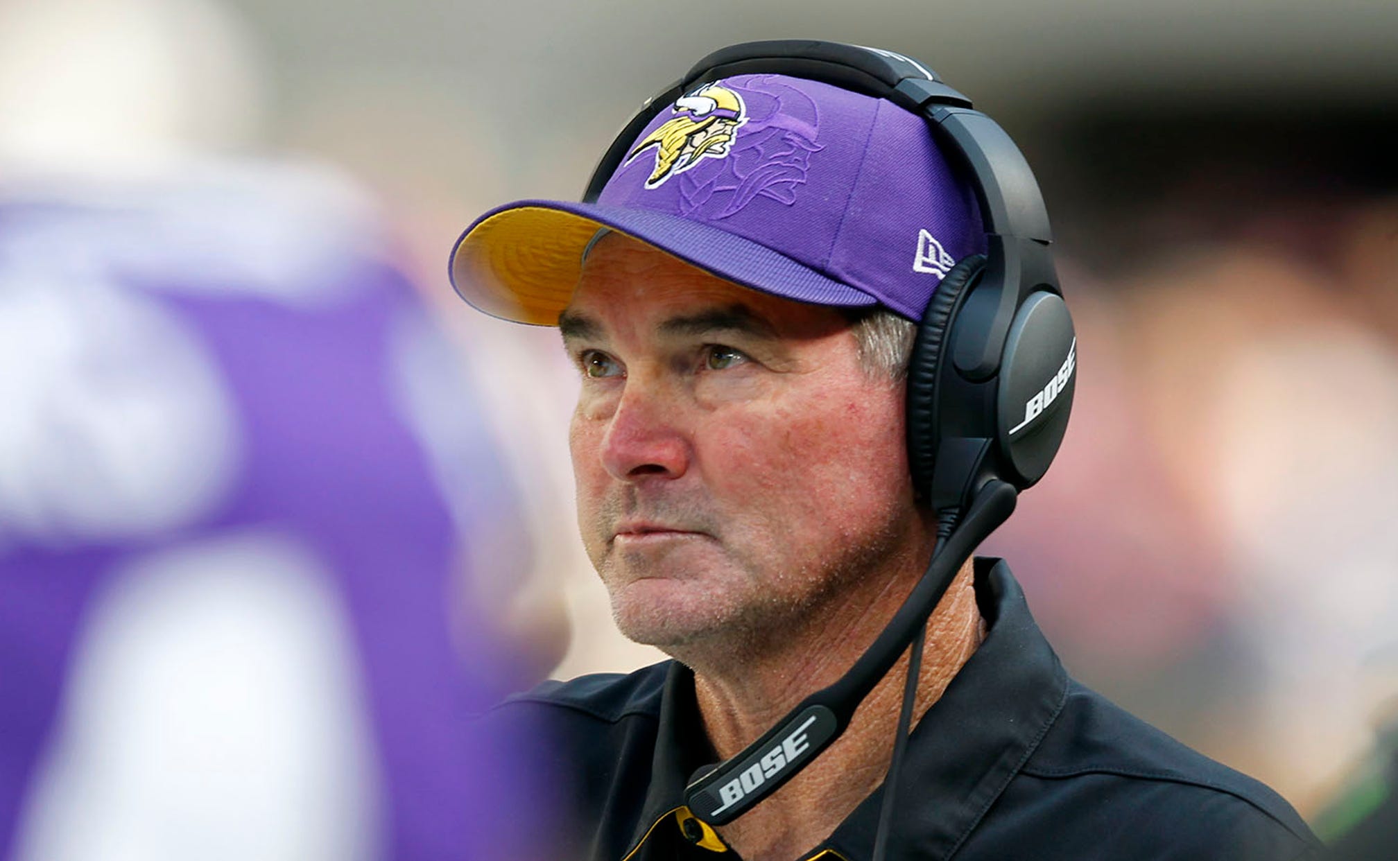 Vikings coach Mike Zimmer returns after eye surgery | FOX Sports