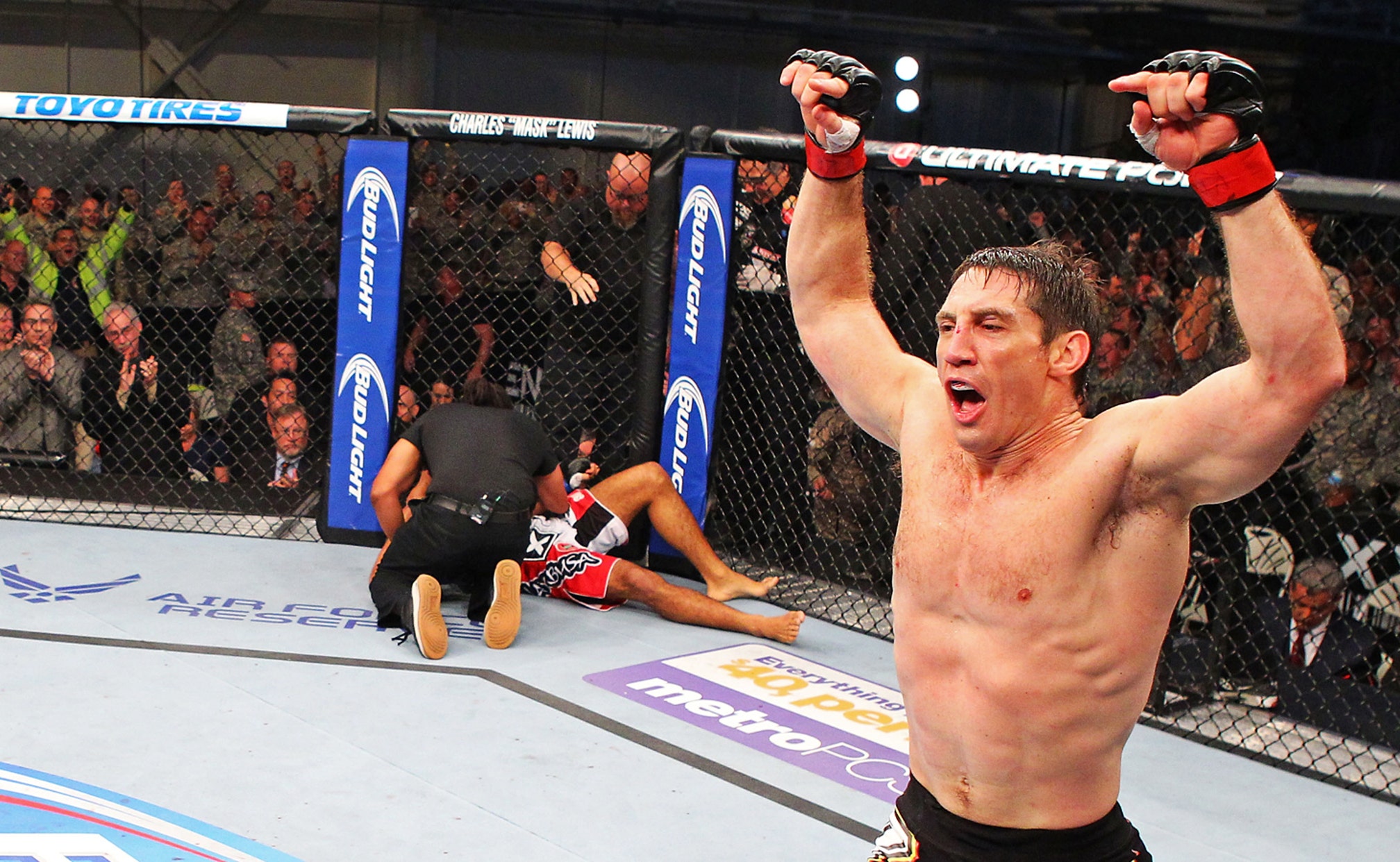 Tim Kennedy excited to finally get hands on 'dirtbag' fighter Michael ...