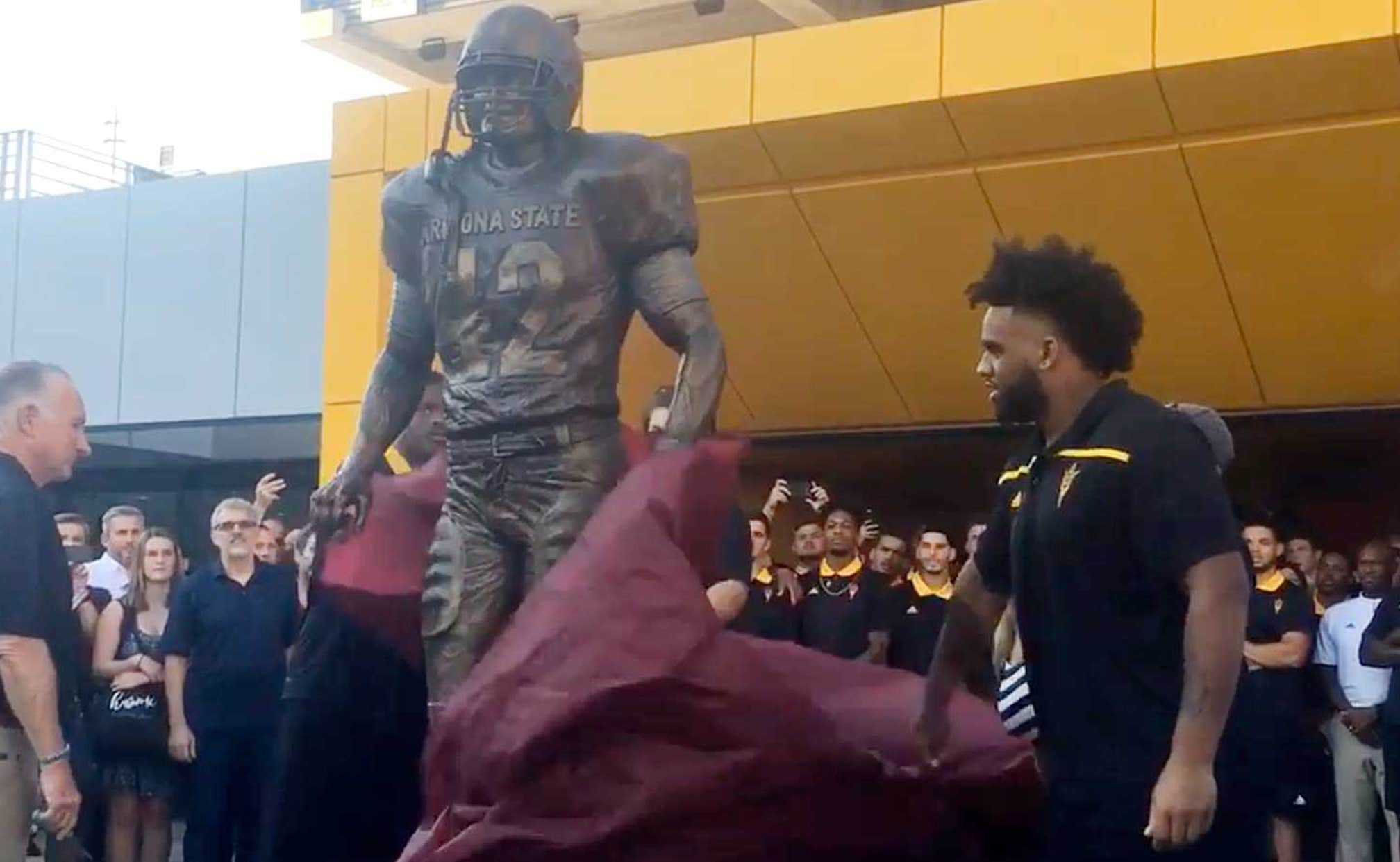 ASU unveils Pat Tillman statue at Sun Devil Stadium | FOX Sports